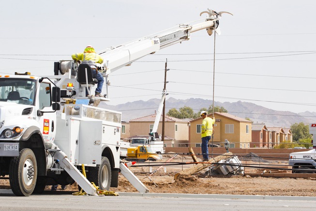Downed Power Lines Close Boulder Hwy - Crews work on downed power lines ...