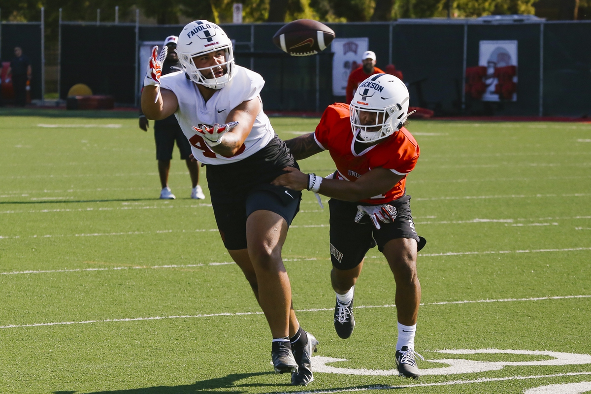 UNLV hoping for improved play from experienced secondary - Las Vegas ...