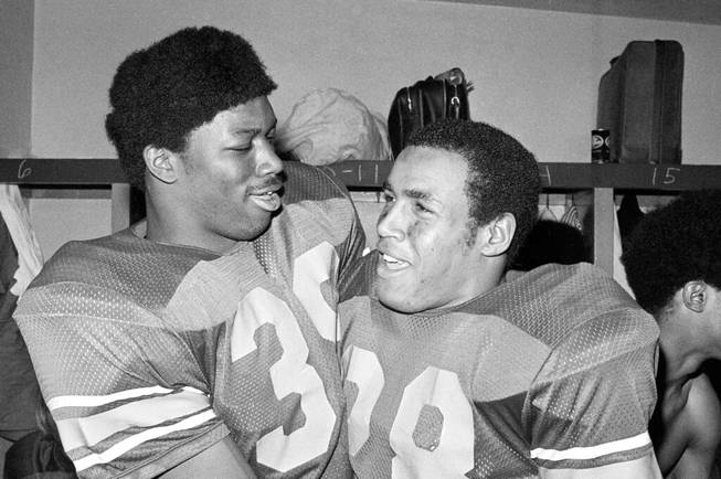 Sam Cunningham, who starred at USC and in NFL, dies at 71 - Las Vegas ...