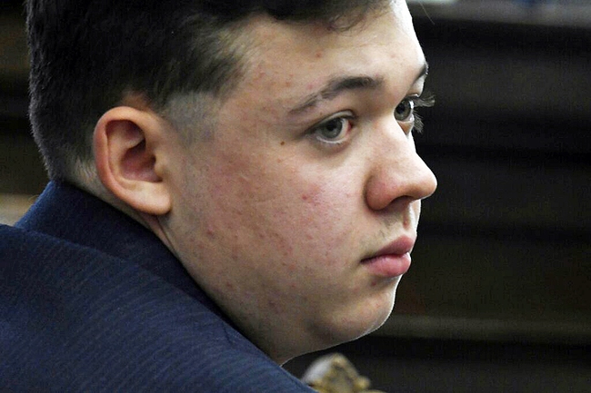 Starkly different portrayals of Rittenhouse in Kenosha trial - Las ...