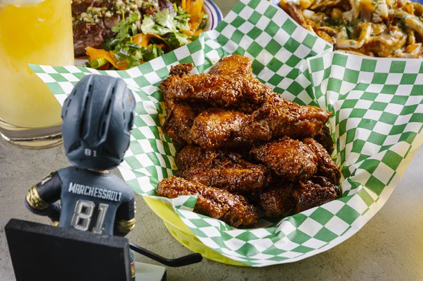 Photograph: Sticks Tavern - Las Vegas Weekly
