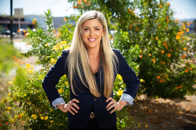 Photograph : U.S. Senate Candidate Sharelle Mendenhall - Las Vegas Sun News