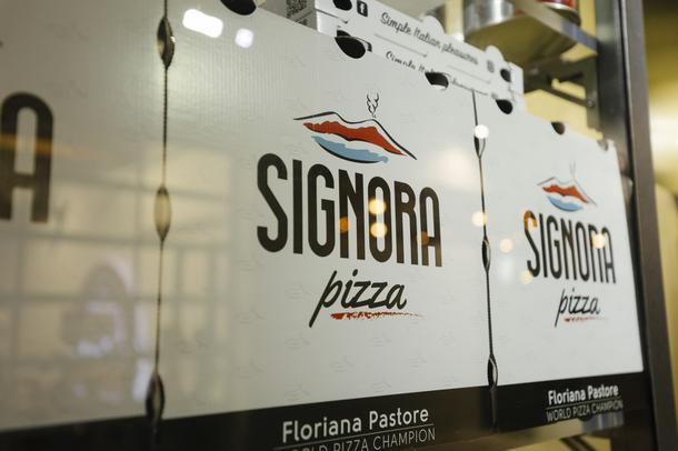 Photograph: Chef Floriana Pastore at Signora Pizza - Las Vegas Weekly