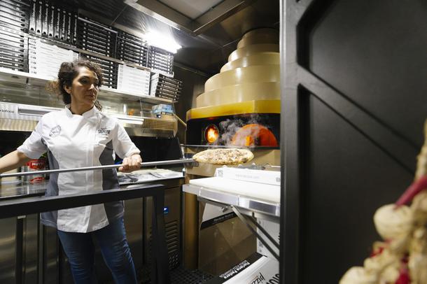 Photograph: Chef Floriana Pastore at Signora Pizza - Las Vegas Weekly