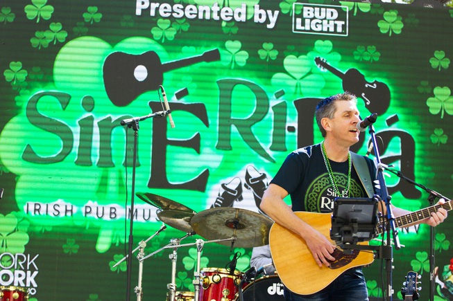 Celtic Feis Celebration at New York New York - The Sin e Ri-Ra band ...