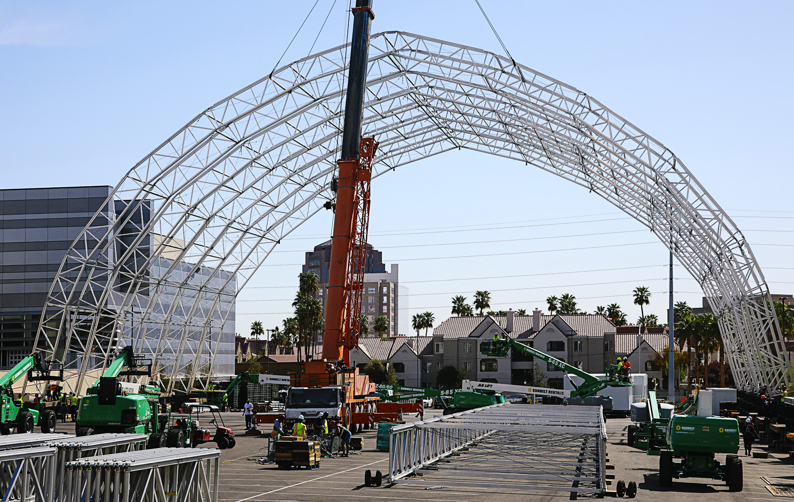 NFL Draft Theater Construction - Las Vegas Sun News