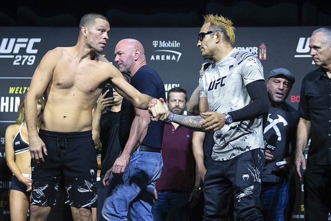 Photograph : UFC 279 Main Event Changed
