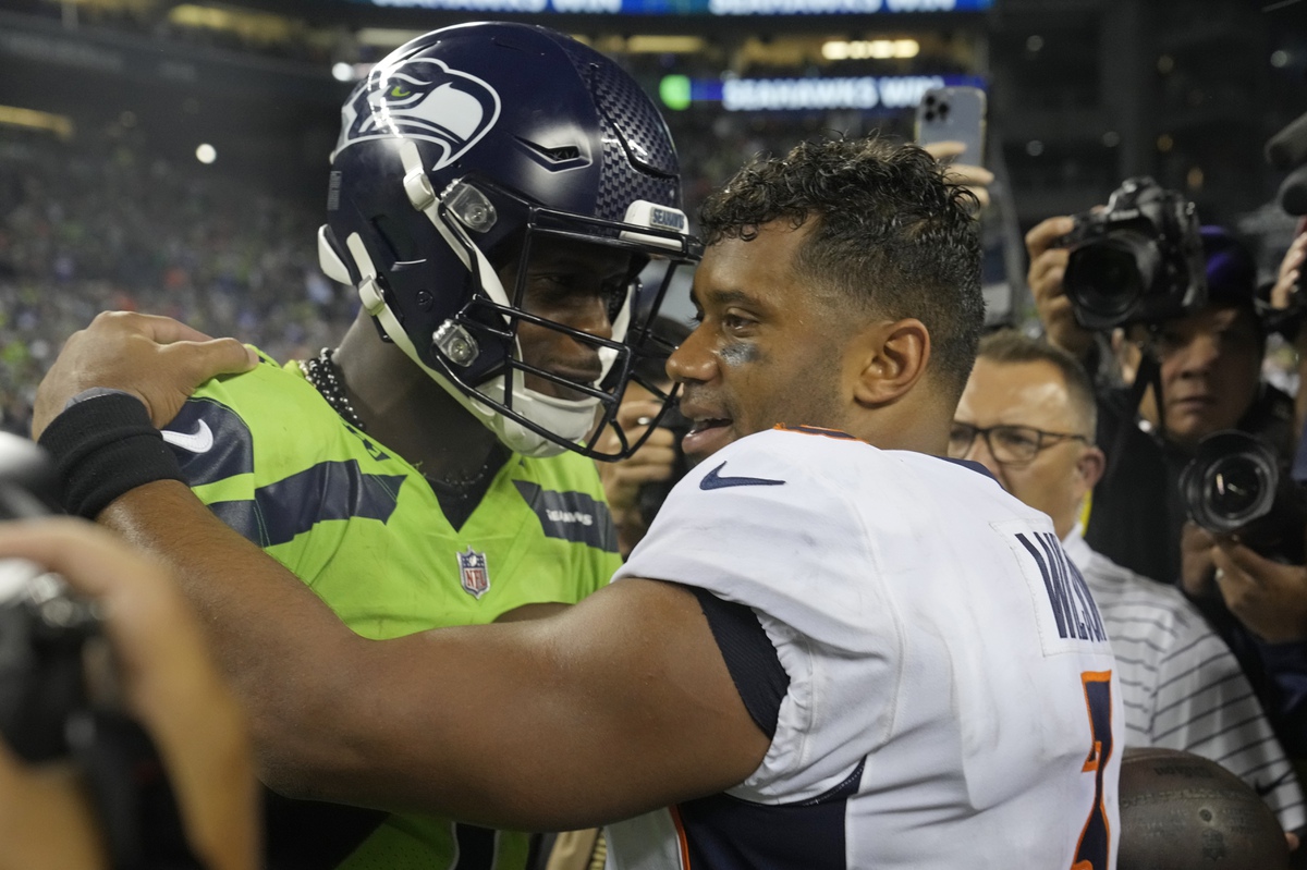 Seahawks survive Russell Wilson's return, top Broncos 17-16 - Las Vegas ...