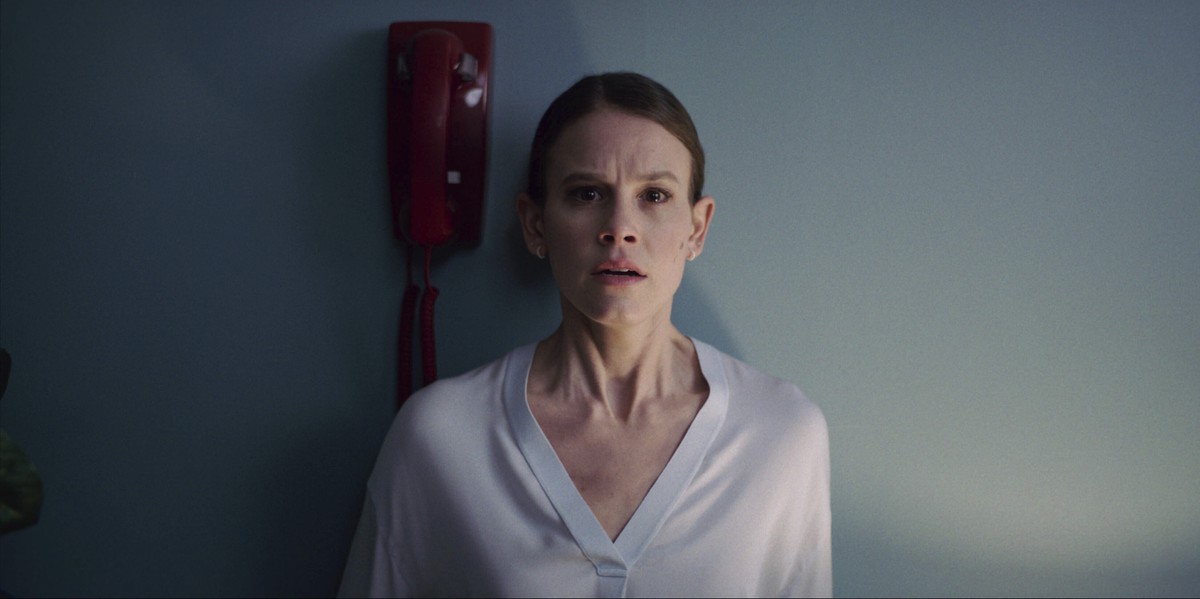 Review: 'Smile' turns twisted grin into bland horror flick - Las Vegas ...