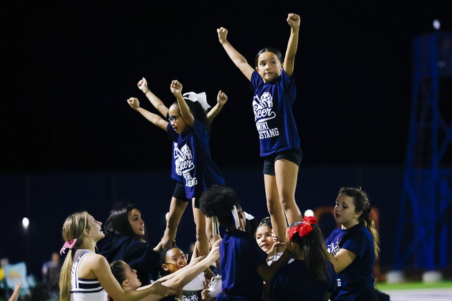 Photograph : Shadow Ridge Defeats Coronado, 28-21 - Las Vegas Sun News