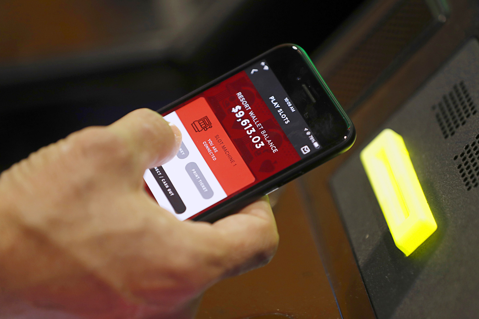 Cashless Gaming by IGT - Las Vegas Sun News