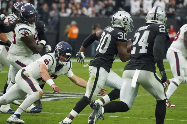 Photograph: Raiders vs Texans - Las Vegas Weekly
