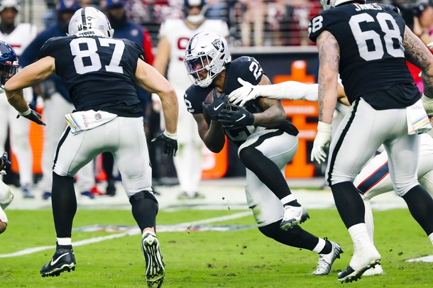 Photograph: Raiders vs Texans - Las Vegas Weekly