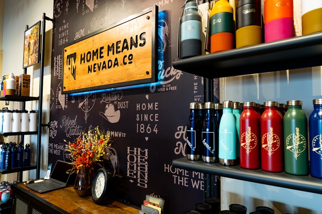 Photograph : Home Means Nevada Co. - Las Vegas Sun News