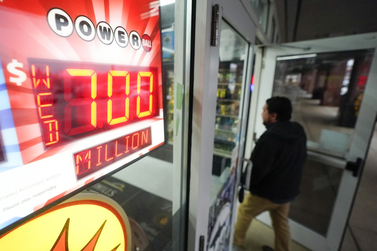 No One Hit Powerball Jackpot New Drawing An Estimated 800m Las