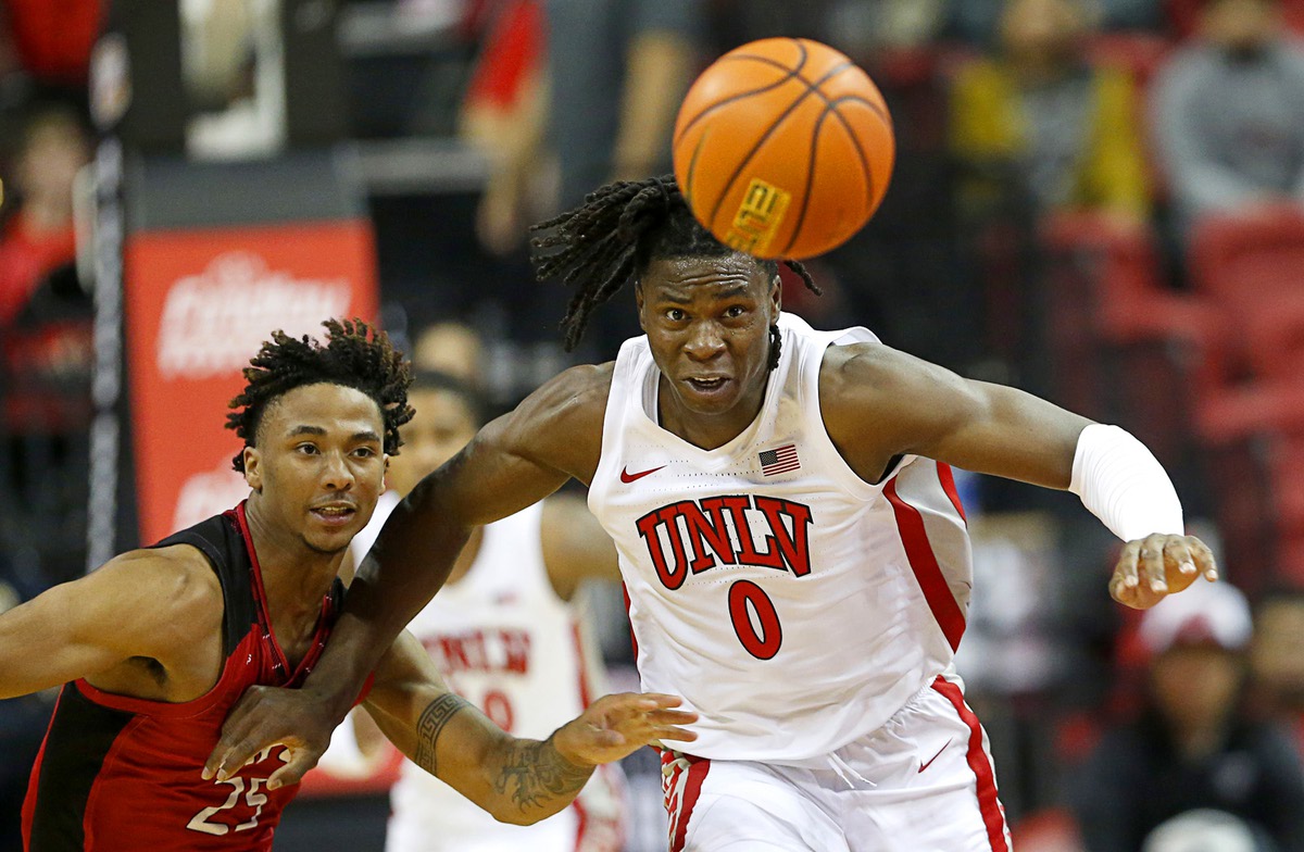 Live coverage: UNLV basketball moves to 2-0 after dismantling Incarnate ...