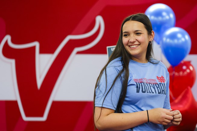Valley's Volleyball Player Taela Elliot - Volleyball player Taela ...