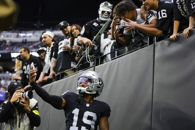 Raiders Defeat Chargers, 27-20 - Las Vegas Raiders wide receiver DJ ...