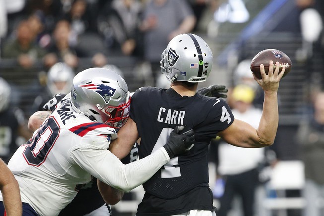 Photograph : Raiders vs Patriots at Allegiant - Las Vegas Sun News