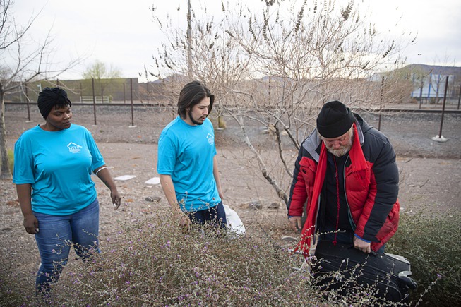 Photograph : Helping Homeless in Henderson