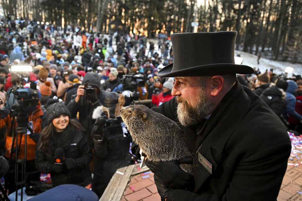 Phil s Groundhog Day Prediction 6 More Weeks Of Winter Las Vegas Sun Phil s Groundhog Day Prediction 6 More Weeks Of Winter Las Vegas Sun