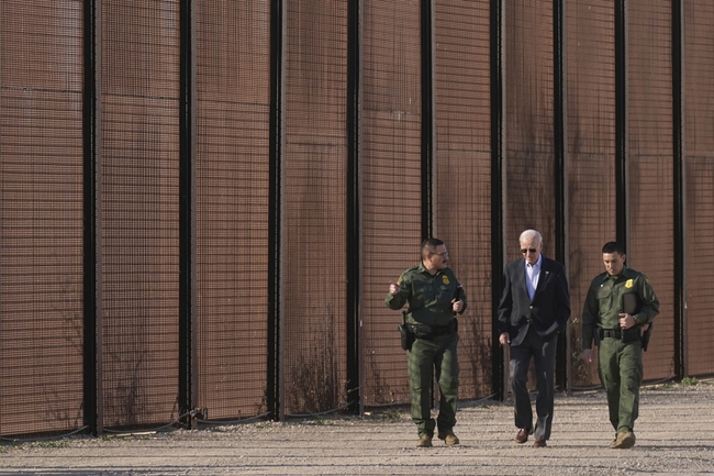Plunge in border crossings could blunt GOP attack on Biden - Las Vegas ...