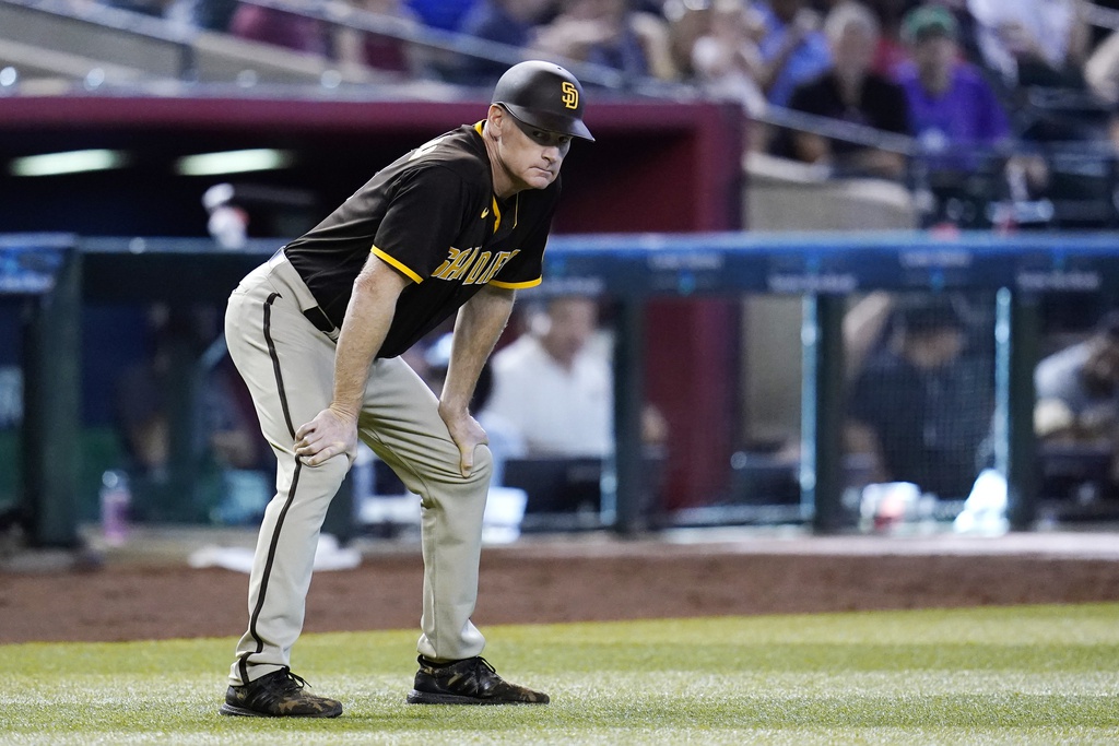 Ex-Rebel Matt Williams back with Padres after colon cancer surgery ...