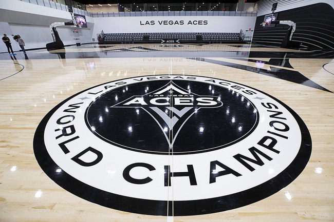 Aces receive championship rings, pummel Sparks 93-65 - Las Vegas Sun News