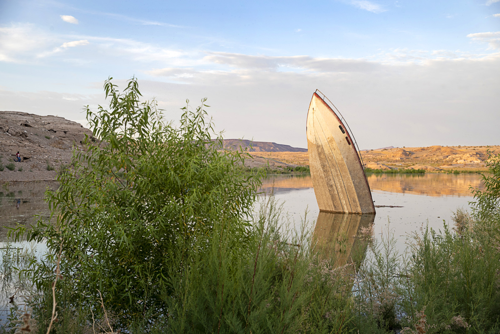 Vertical Boat Back in the Water - Las Vegas Sun News
