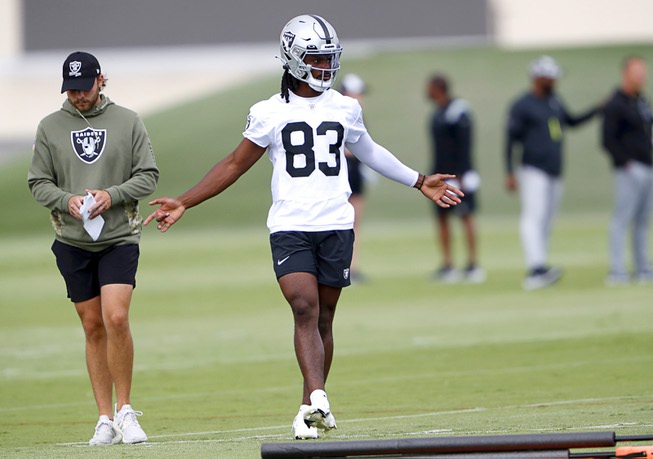 Photograph : June 7: Las Vegas Raiders Mini Camp - Las Vegas Sun News