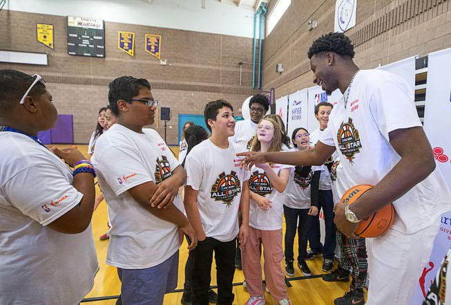 Photograph : WNBA, NBA and State Farm Team Up to Help Students - Las ...