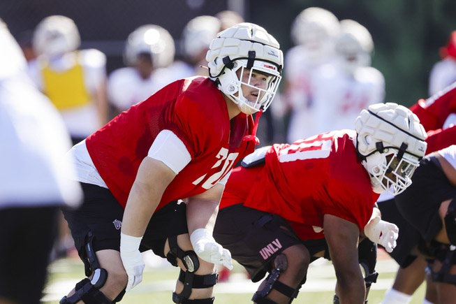 Leading UNLV football to title is goal for draft prospect Tiger Shanks ...