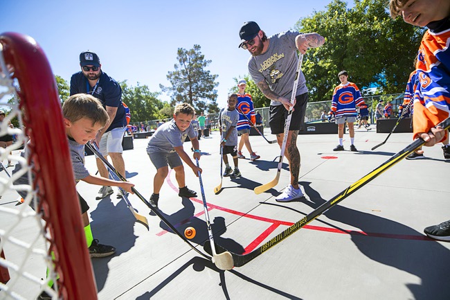 Logan Thompson fully healthy, ready to help Golden Knights in title ...