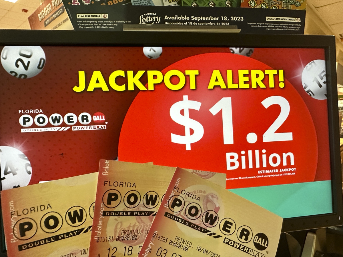 Powerball jackpot up to $1.4 billion after no one matches all the ...