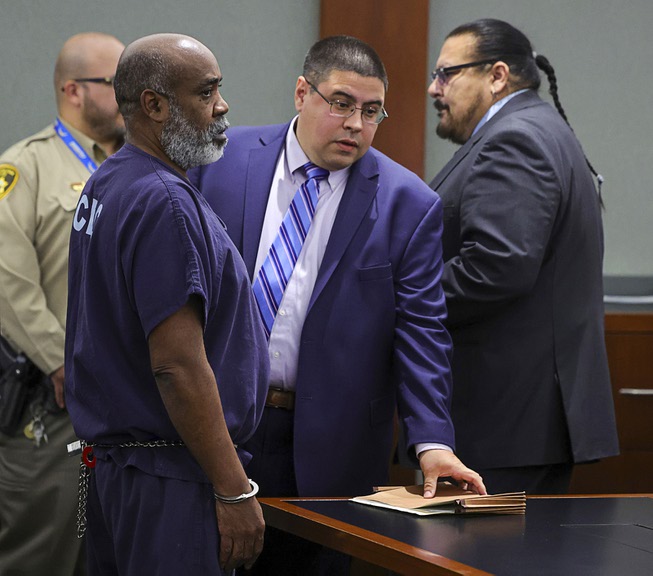 Photograph : Davis Pleads Not Guilty in Tupac Murder - Las Vegas Sun News