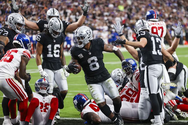 New-look Raiders restoring Josh Jacobs as ‘heart and soul of the team’ - Las Vegas Sun News