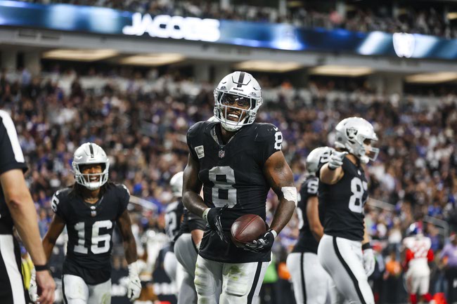 Live coverage: Raiders beat Giants in Antonio Pierce's coaching debut - Las Vegas Sun News