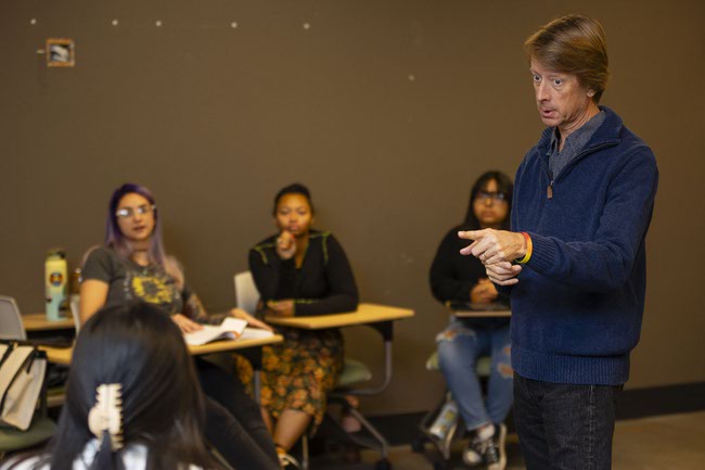 Deaf studies program at Nevada State opens lines of communication in ...