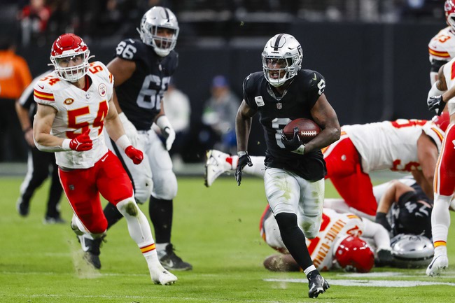 Rejuvenated Raiders must get over Chiefs hump to keep dim playoff hopes ...