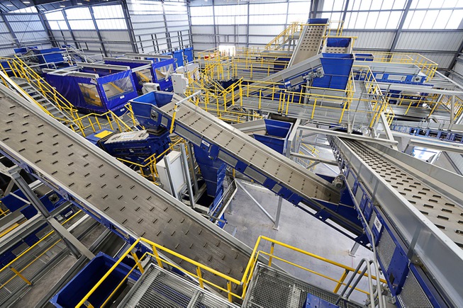 Photograph : Republic Services Opens Polymer Center - Las Vegas Sun News