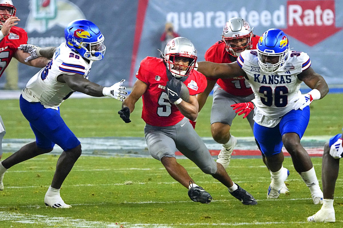 Flag! UNLV, Kansas see yellow as penalties pile up at Guaranteed Rate ...