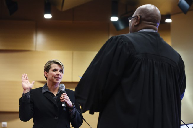 Photograph : New CCSD Board Members Sworn In - Las Vegas Sun News
