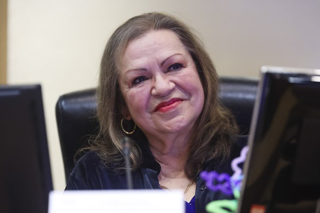 Photograph : New CCSD Board Members Sworn In - Las Vegas Sun News