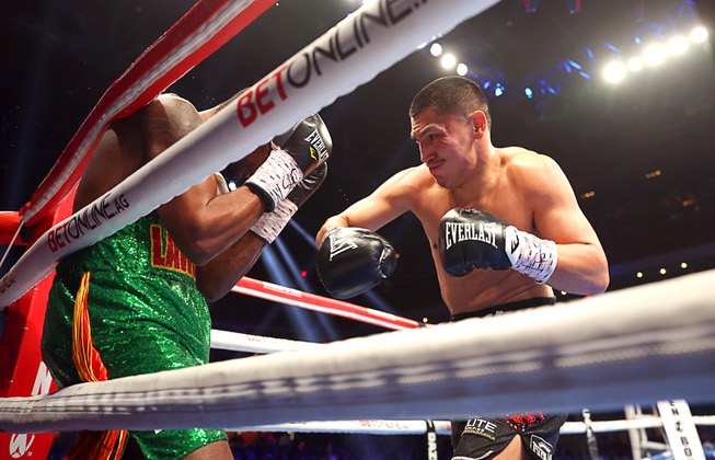 Photograph : Boxing Night at Virgin LV - Las Vegas Sun News