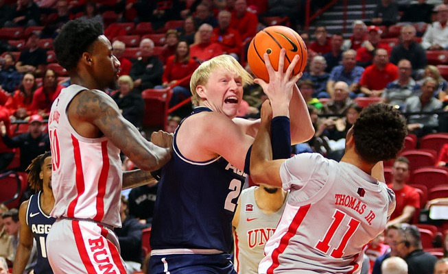 Photograph : UNLV vs Utah State - Las Vegas Sun News