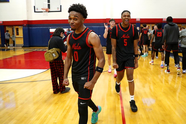 Photograph : Coronado Defeats BG in Big City Showdown - Las Vegas Sun News