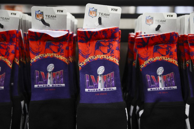 Photograph : Super Bowl Experience Set Up - Las Vegas Sun News
