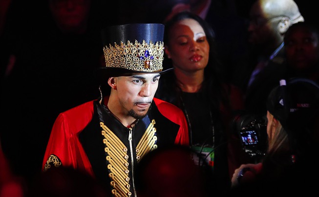 Photograph : Teofimo Lopez Retains His Title - Las Vegas Sun News