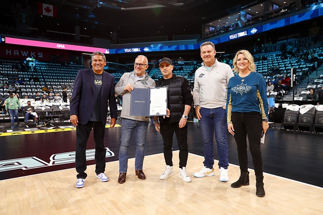 Photograph : Vegas Thrills Falls to Omaha Supernovas - Las Vegas Sun News