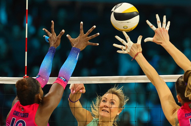 Photograph : Vegas Thrills Falls to Omaha Supernovas - Las Vegas Sun News